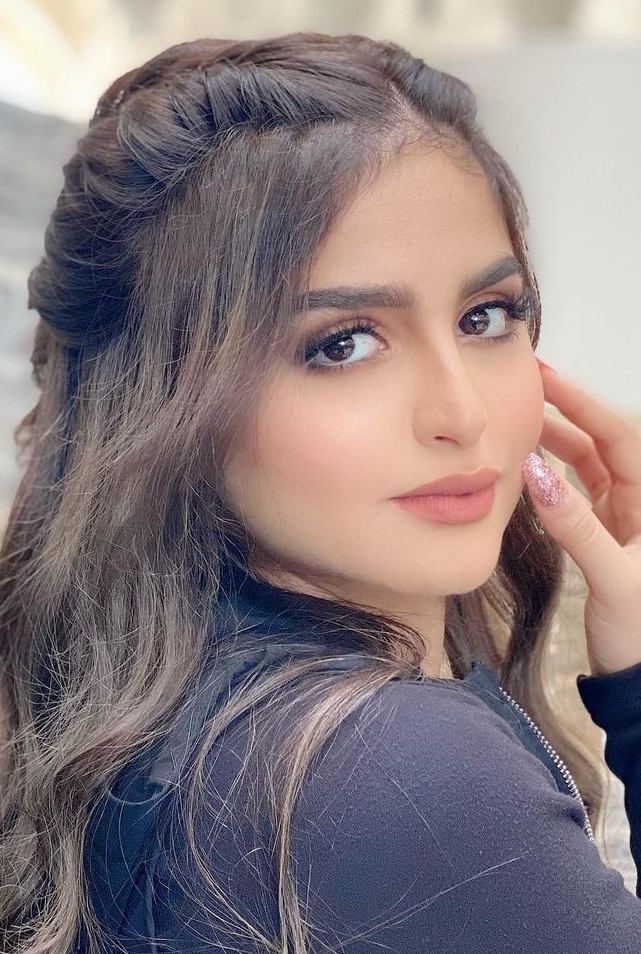 Hala Al Turk Wiki, Biography, Age, Gallery, Spouse and more