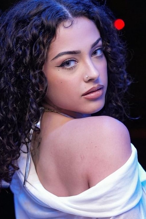 Malu Trevejo Wiki, Biography, Age, Gallery, Spouse and more
