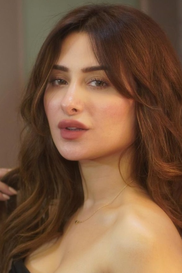 Mahira Sharma Wiki, Biography, Age, Gallery, Spouse and more