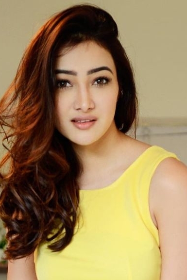 Nalini Negi Wiki, Biography, Age, Gallery, Spouse and more