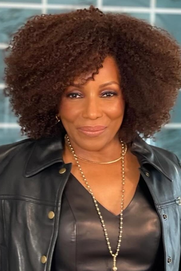 Stephanie Mills Wiki, Biography, Age, Photos, Spouse and more