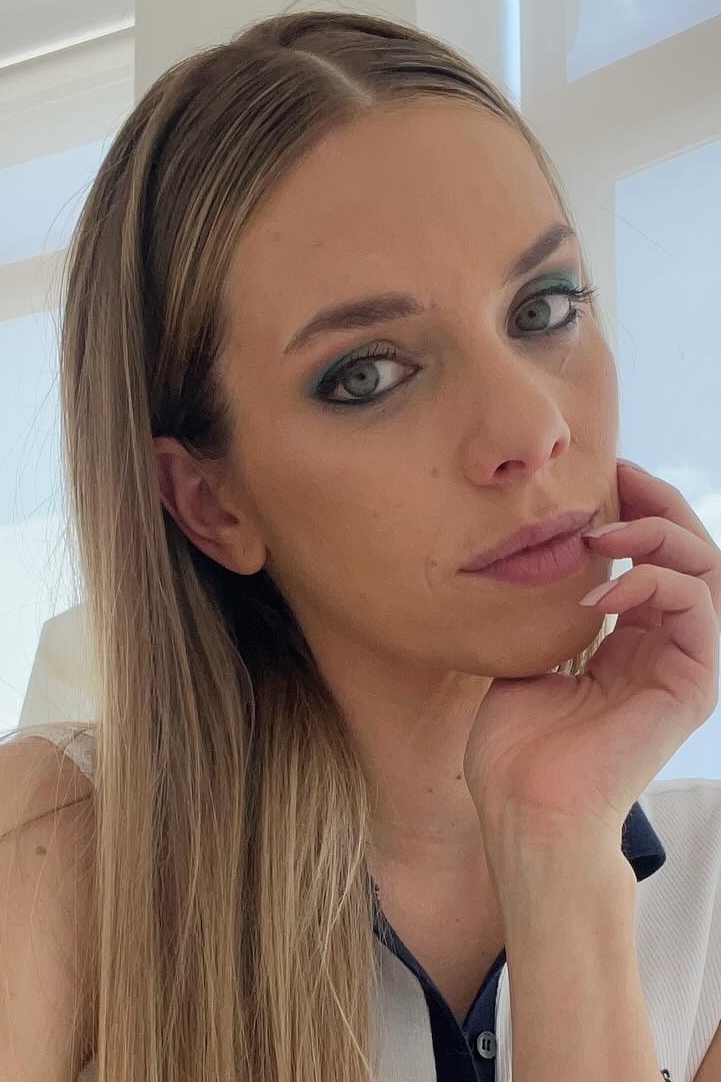 María Mera Wiki, Biography, Age, Gallery, Spouse and more