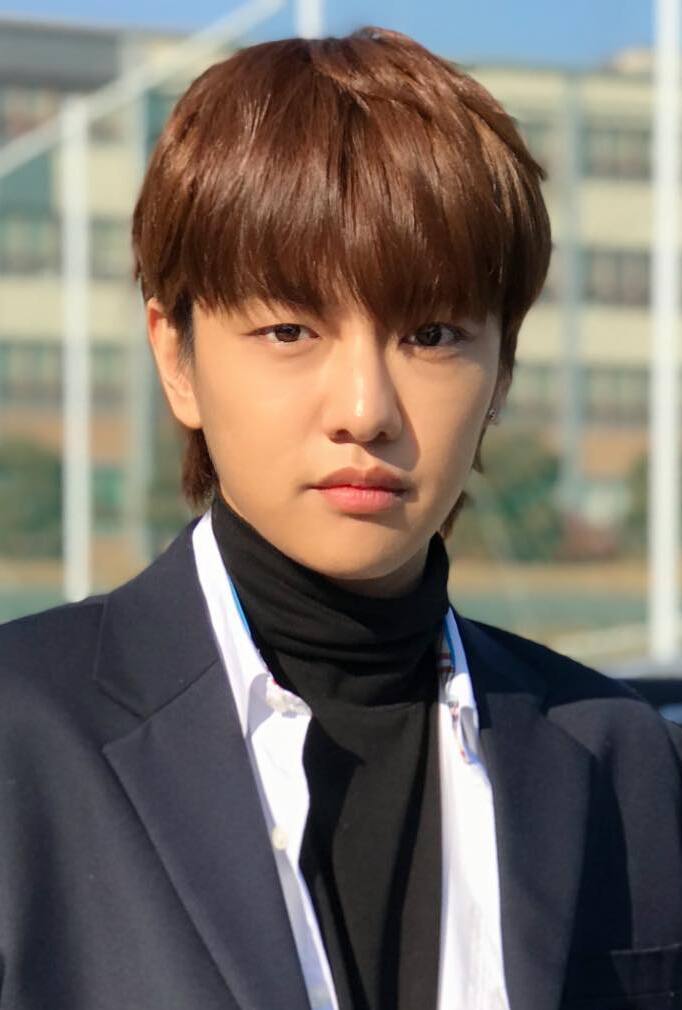 Shin Won-ho Wiki, Biography, Age, Gallery, Spouse and more