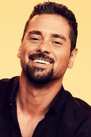 J.R. Ramirez Wiki, Biography, Age, Gallery, Spouse and more