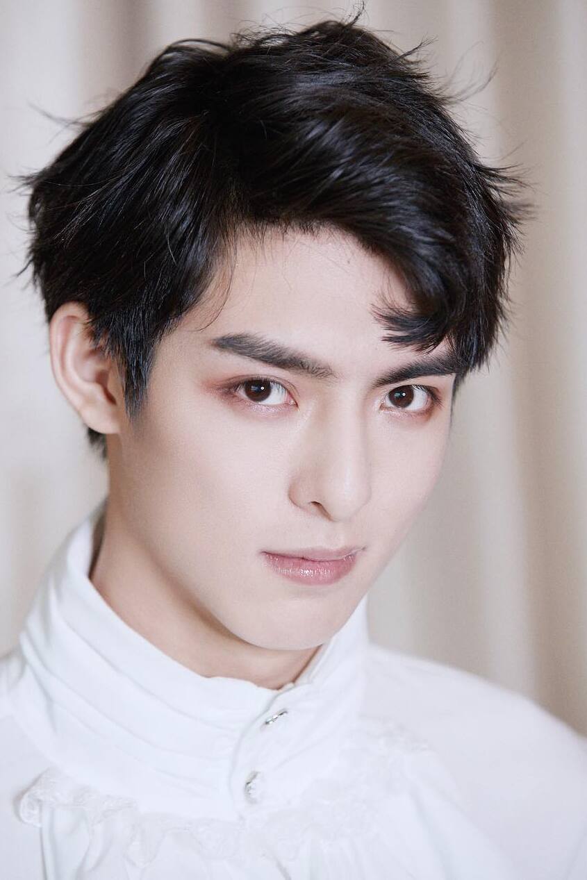 Wang Haoxuan Wiki, Biography, Age, Gallery, Spouse and more