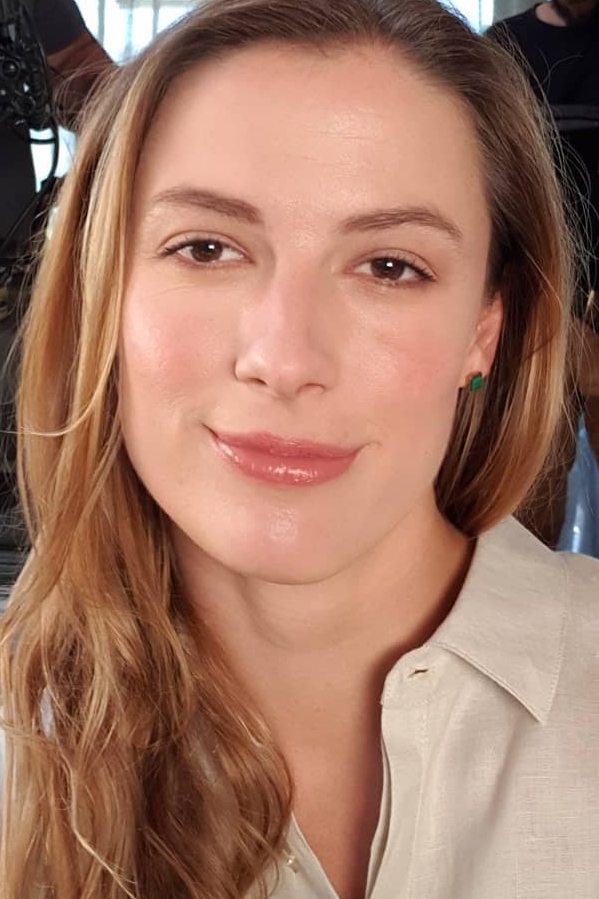 Jenna Saras Wiki, Biography, Age, Gallery, Spouse and more