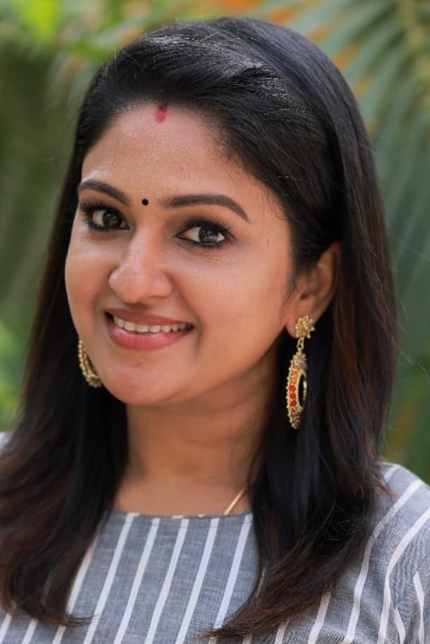 Mithra Kurian Wiki, Biography, Age, Gallery, Spouse and more