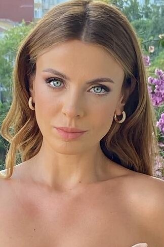 Başak Parlak Wiki, Biography, Age, Photos, Spouse and more