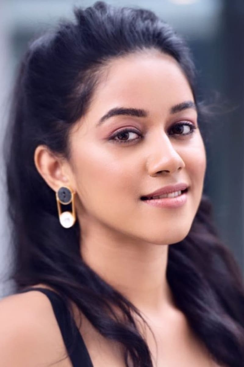 Mirnalini Ravi Wiki, Biography, Age, Gallery, Spouse and more