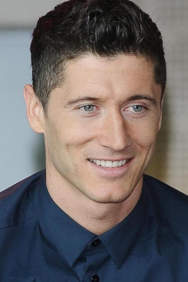 Robert Lewandowski Wiki, Biography, Age, Gallery, Spouse and more