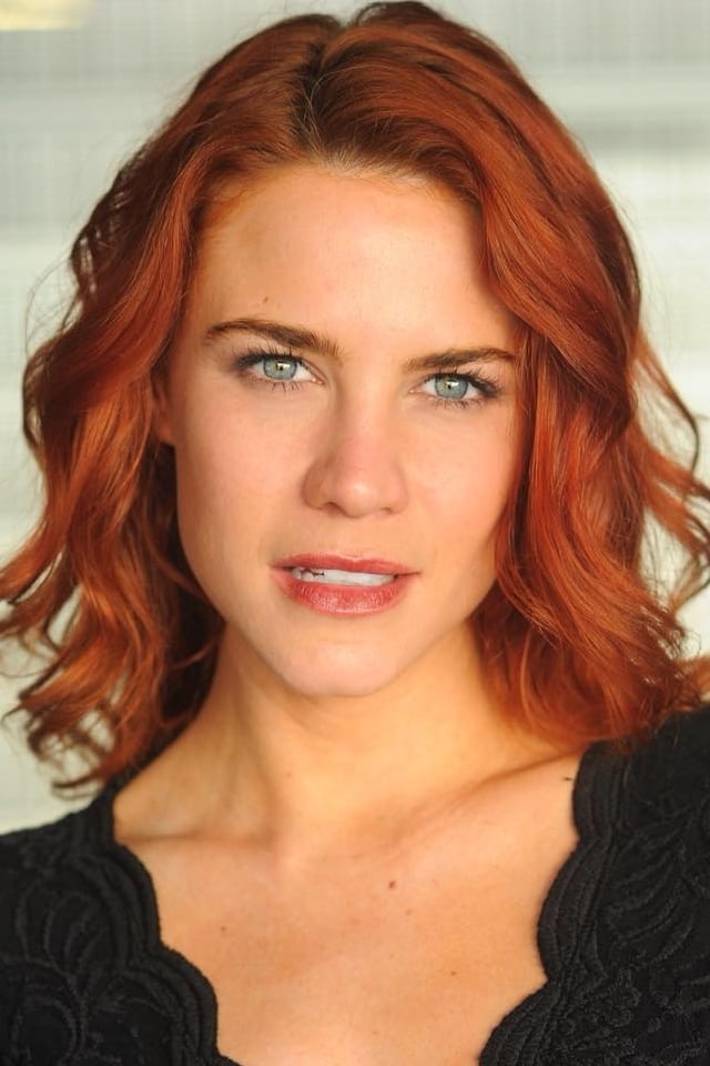 Courtney Hope Wiki, Biography, Age, Gallery, Spouse and more