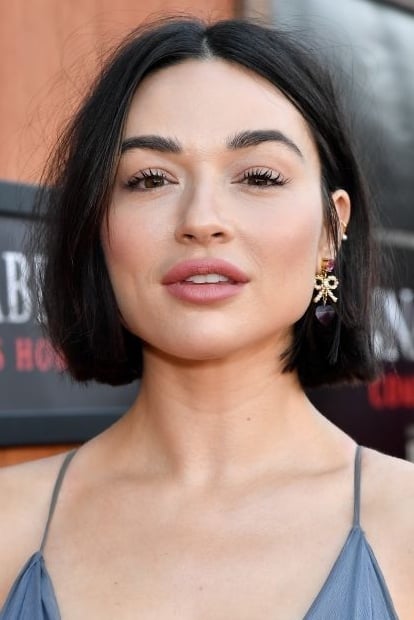 Crystal Reed Wiki, Biography, Age, Gallery, Spouse and more