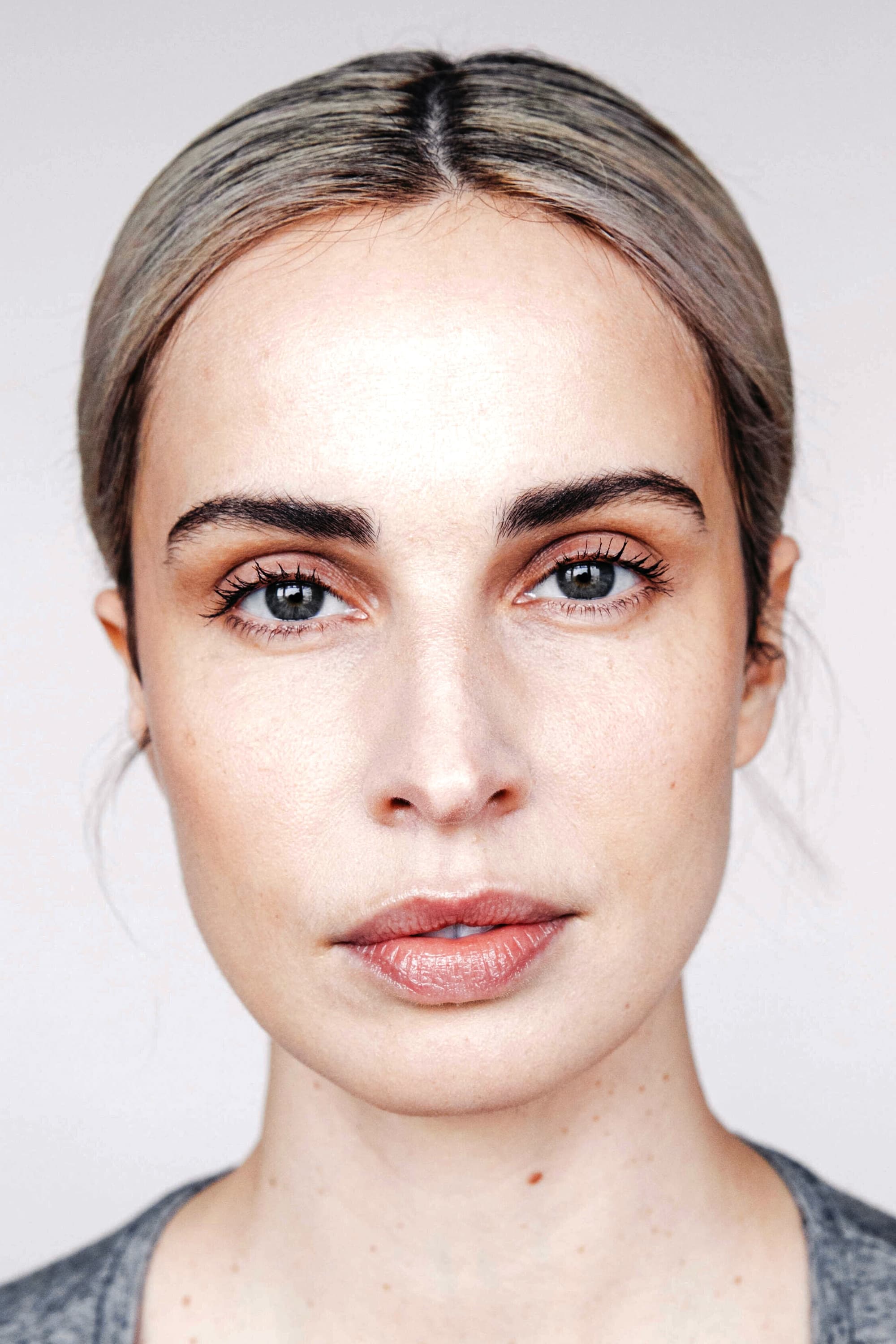 Heida Reed Wiki, Biography, Age, Gallery, Spouse and more