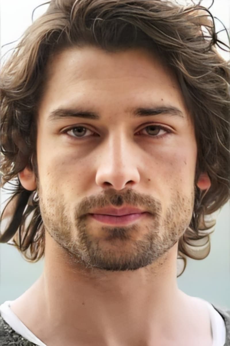 Alp Navruz Wiki, Biography, Age, Gallery, Spouse and more