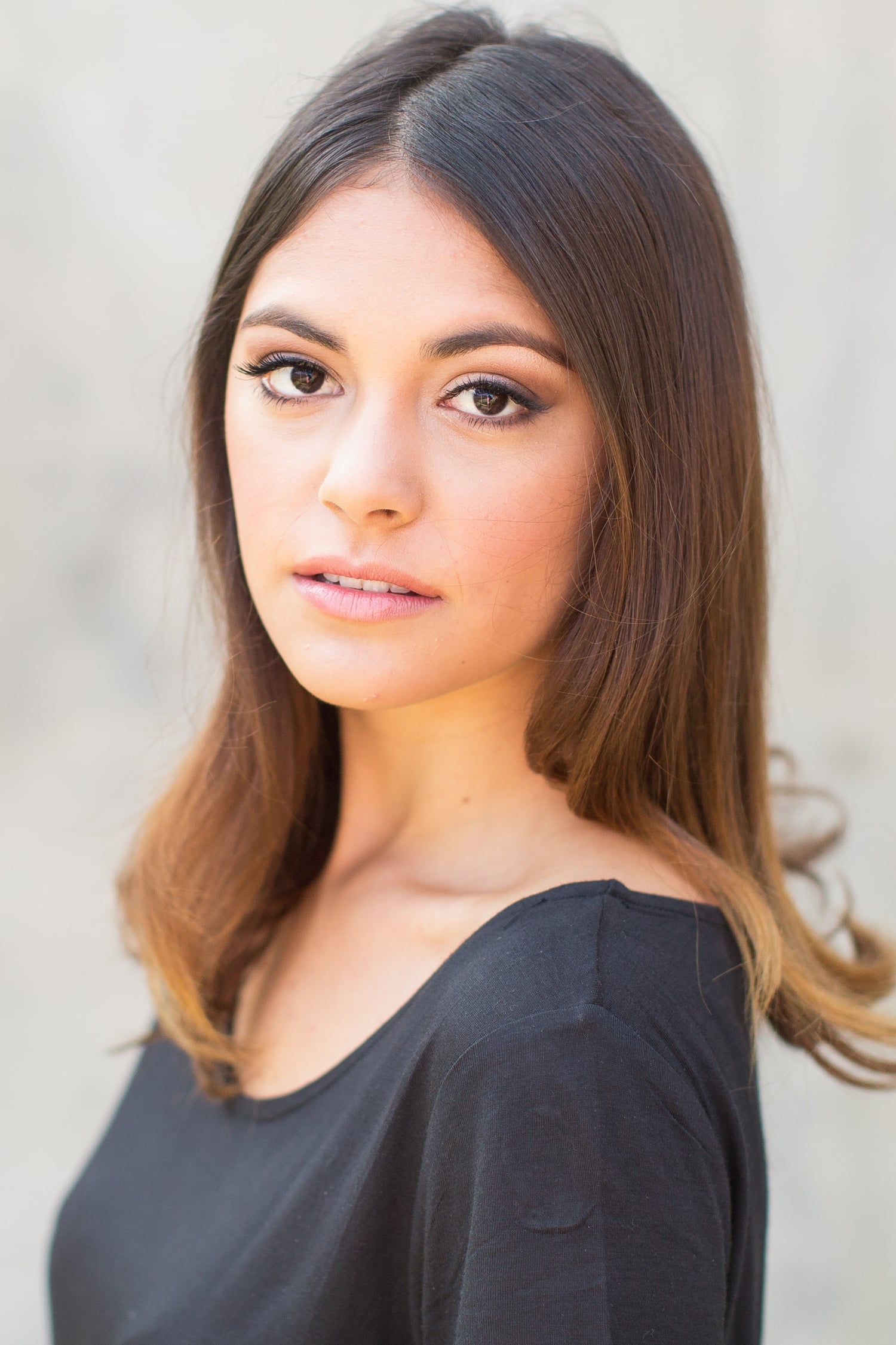 Blu Hunt Wiki, Biography, Age, Gallery, Spouse and more