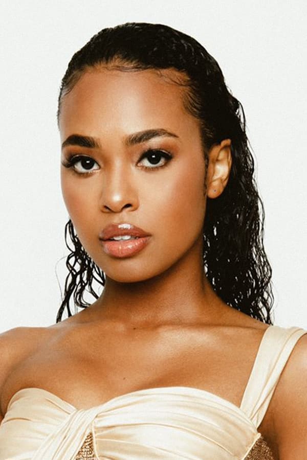 Zaria Wiki, Biography, Age, Gallery, Spouse and more