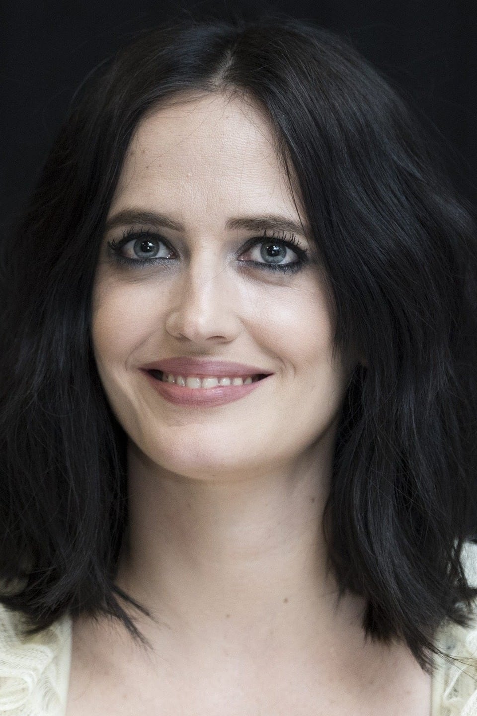 Eva Green Wiki, Biography, Age, Gallery, Spouse and more
