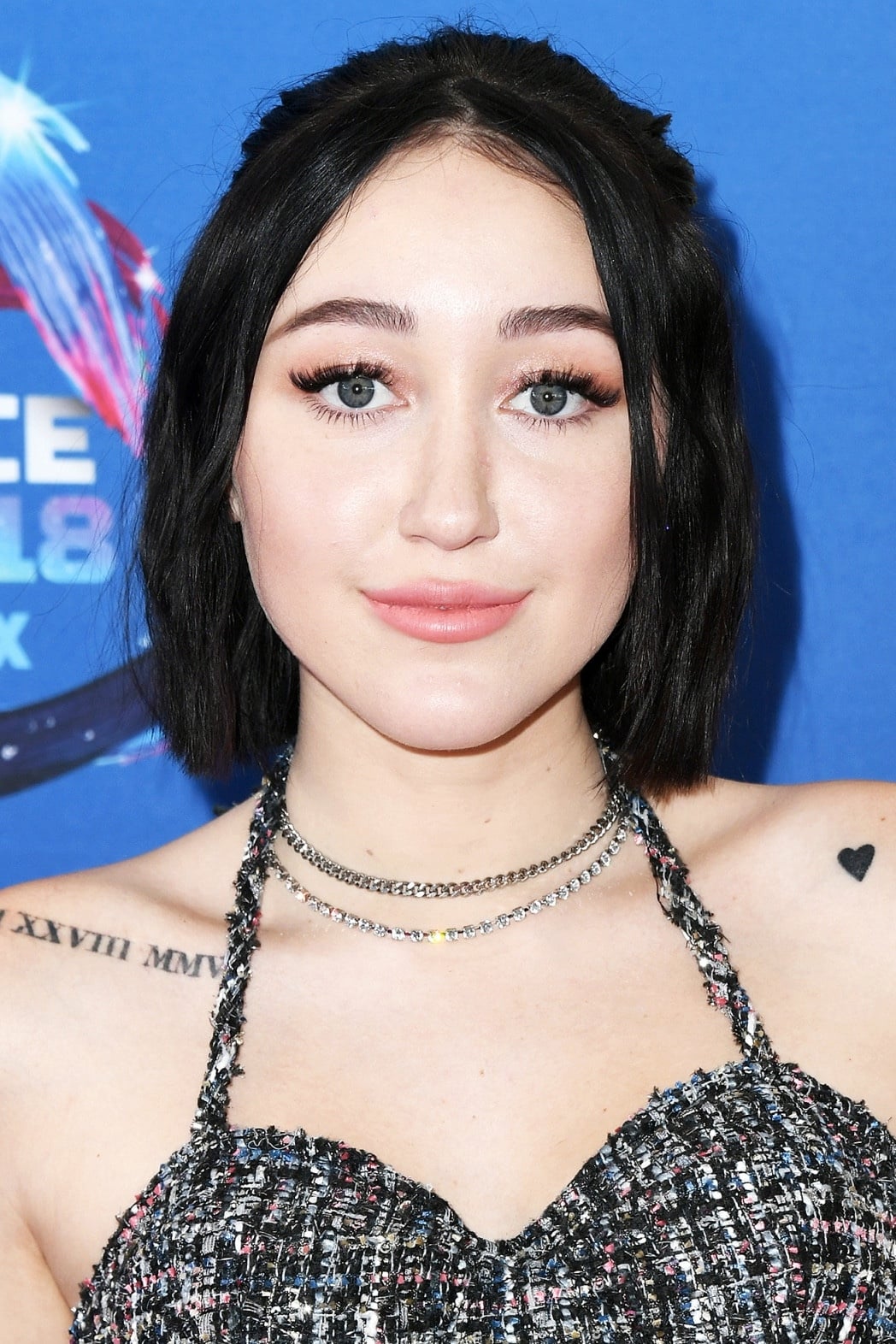 Noah Cyrus Wiki, Biography, Age, Photos, Spouse and more