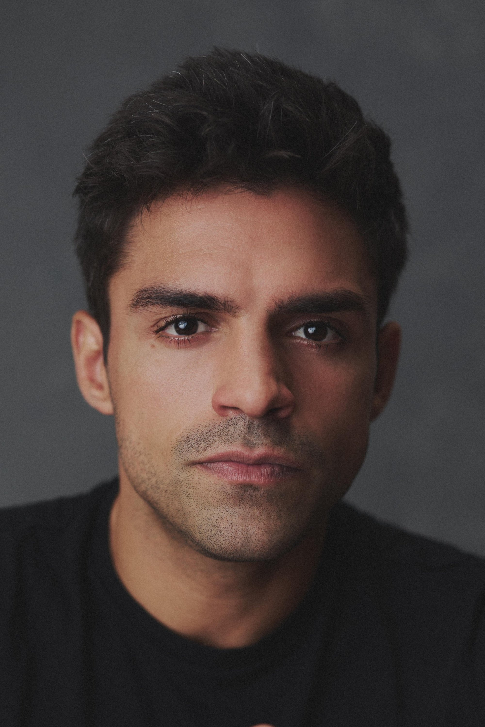 Sean Teale Wiki, Biography, Age, Photos, Spouse and more