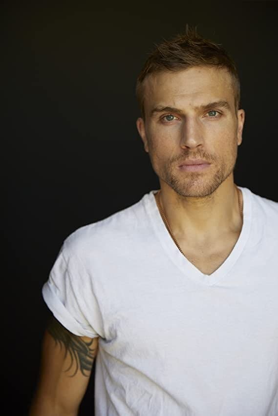 Luke Gulbranson Wiki, Biography, Age, Gallery, Spouse and more