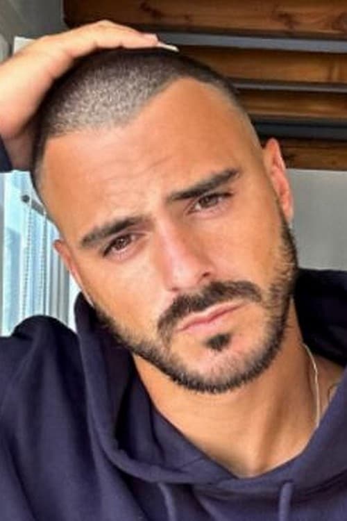 Benjamin Samat Wiki, Biography, Age, Gallery, Spouse and more