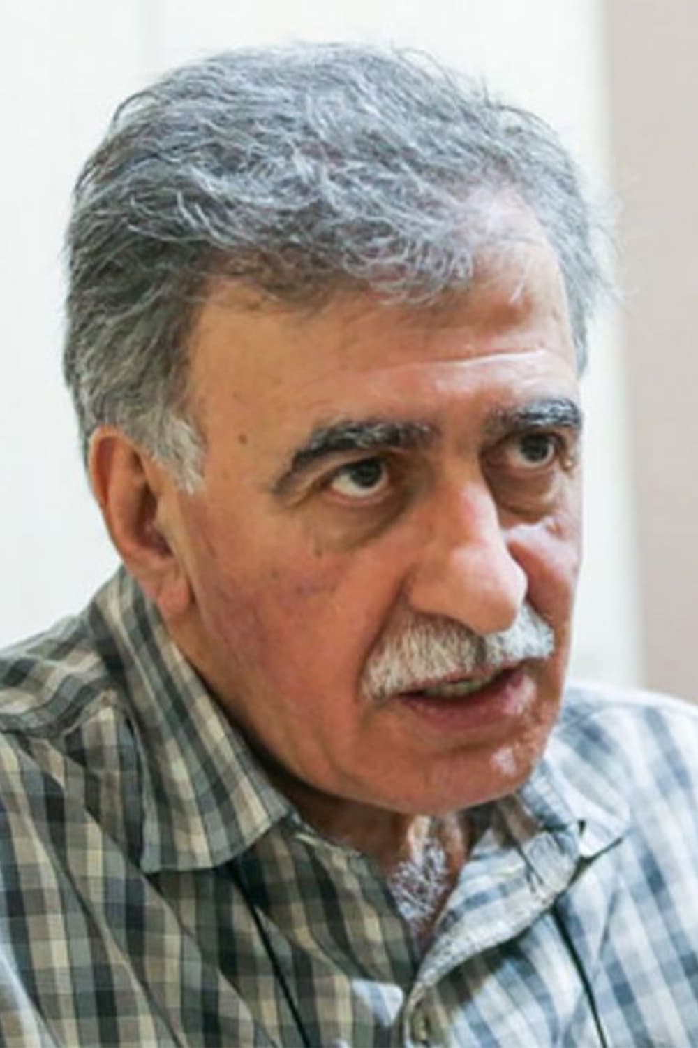 Homayoun Assadian Wiki, Biography, Age, Gallery, Spouse and more