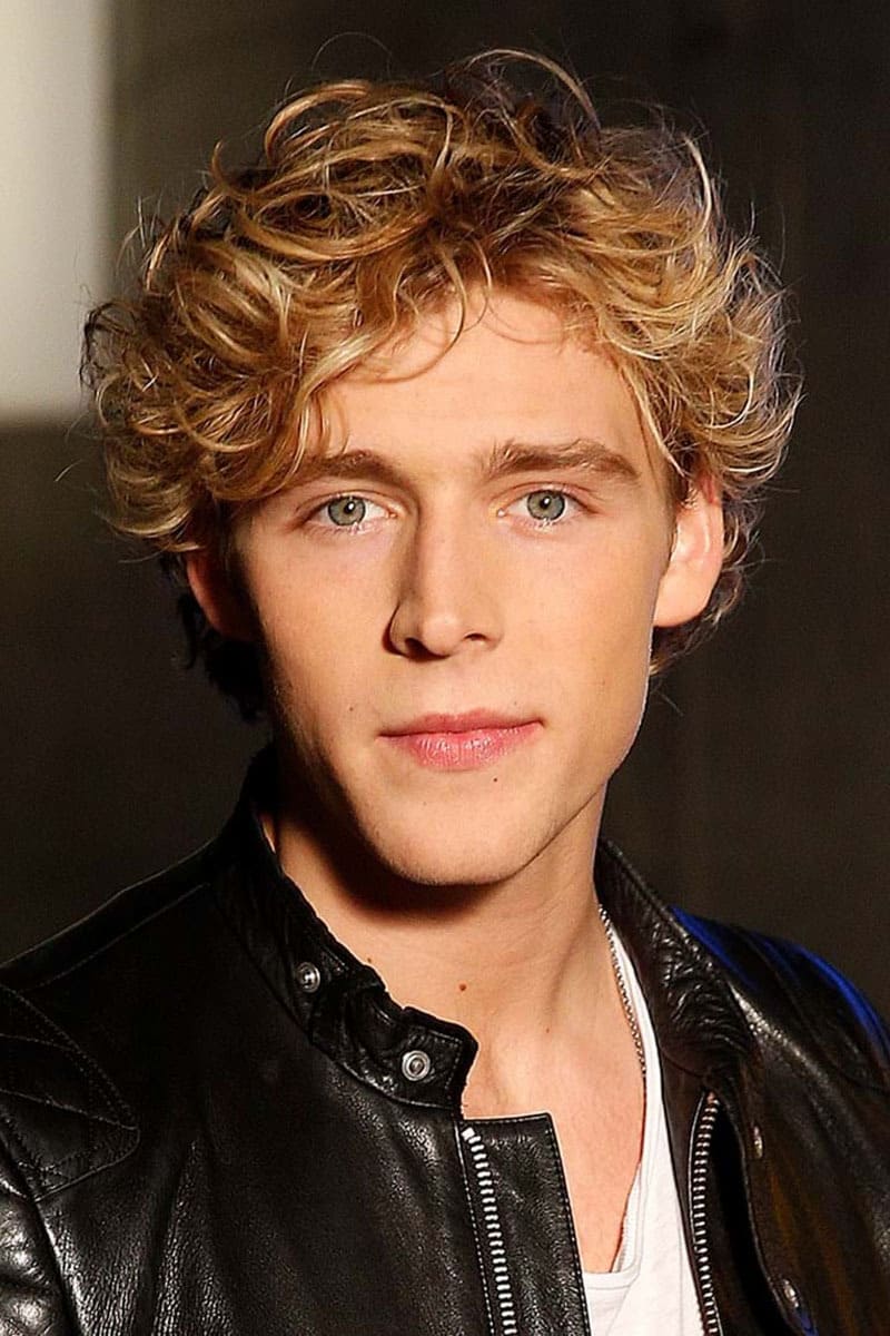 Christopher Wiki, Biography, Age, Gallery, Spouse and more