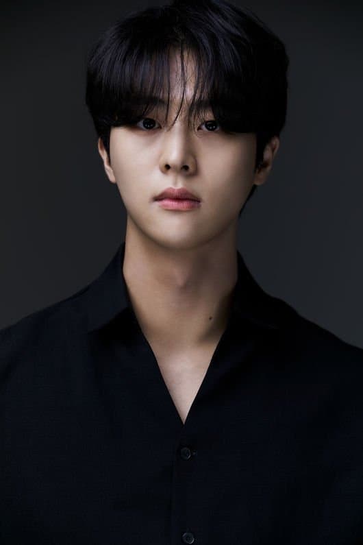 Kim Moo-joon Wiki, Biography, Age, Gallery, Spouse and more