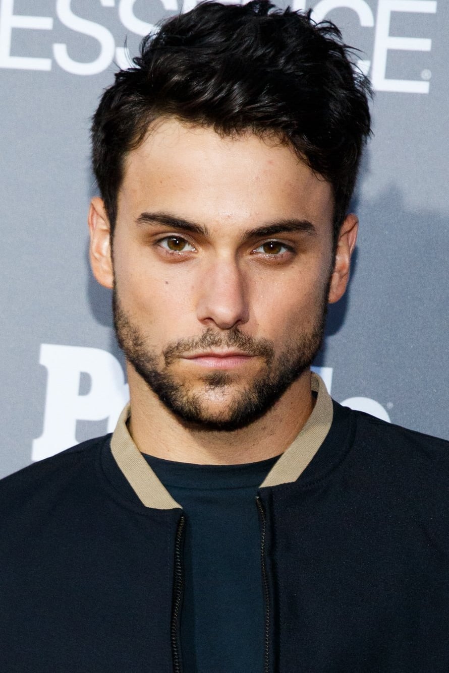 Jack Falahee Wiki, Biography, Age, Gallery, Spouse and more