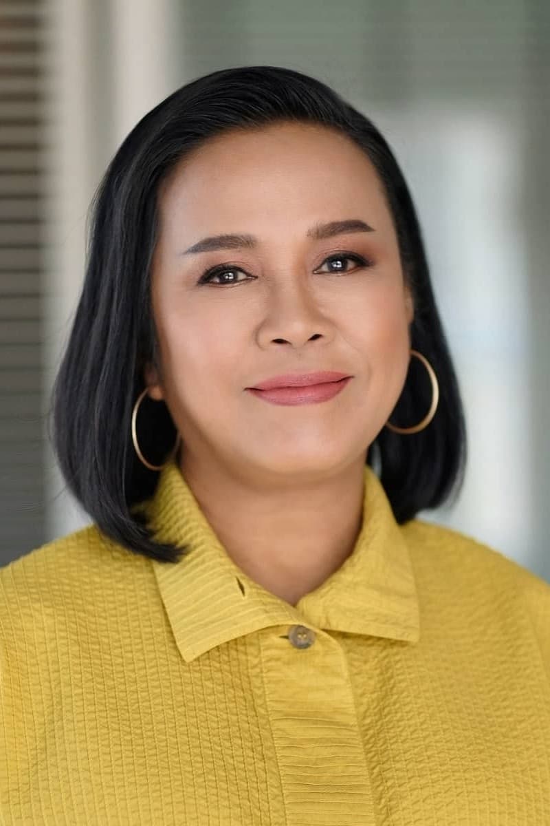 Pawanrat Naksuriya Wiki, Biography, Age, Gallery, Spouse and more