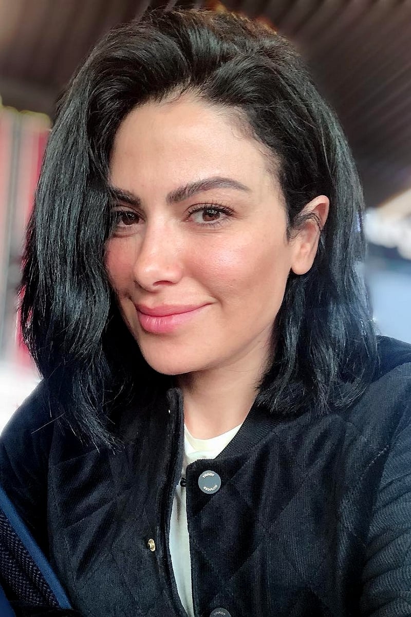 Saba Mubarak Wiki, Biography, Age, Gallery, Spouse and more