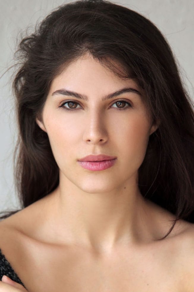 Elnaaz Norouzi Wiki, Biography, Age, Gallery, Spouse and more