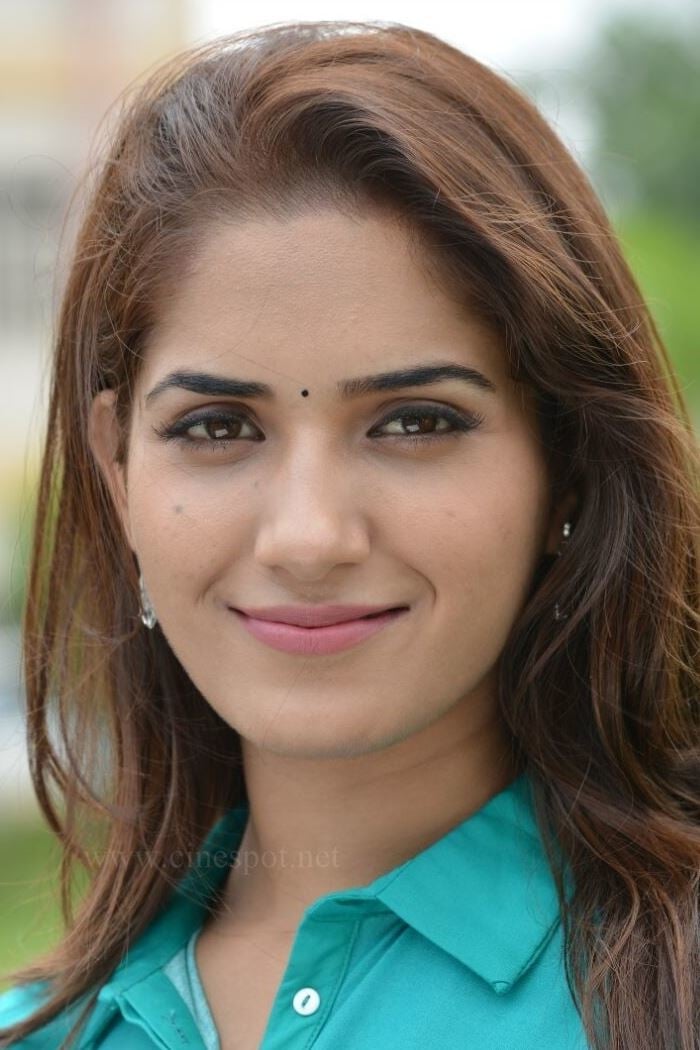 Ruhani Sharma Wiki, Biography, Age, Gallery, Spouse and more