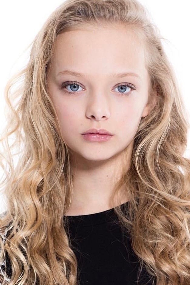 Amiah Miller Wiki, Biography, Age, Gallery, Spouse and more