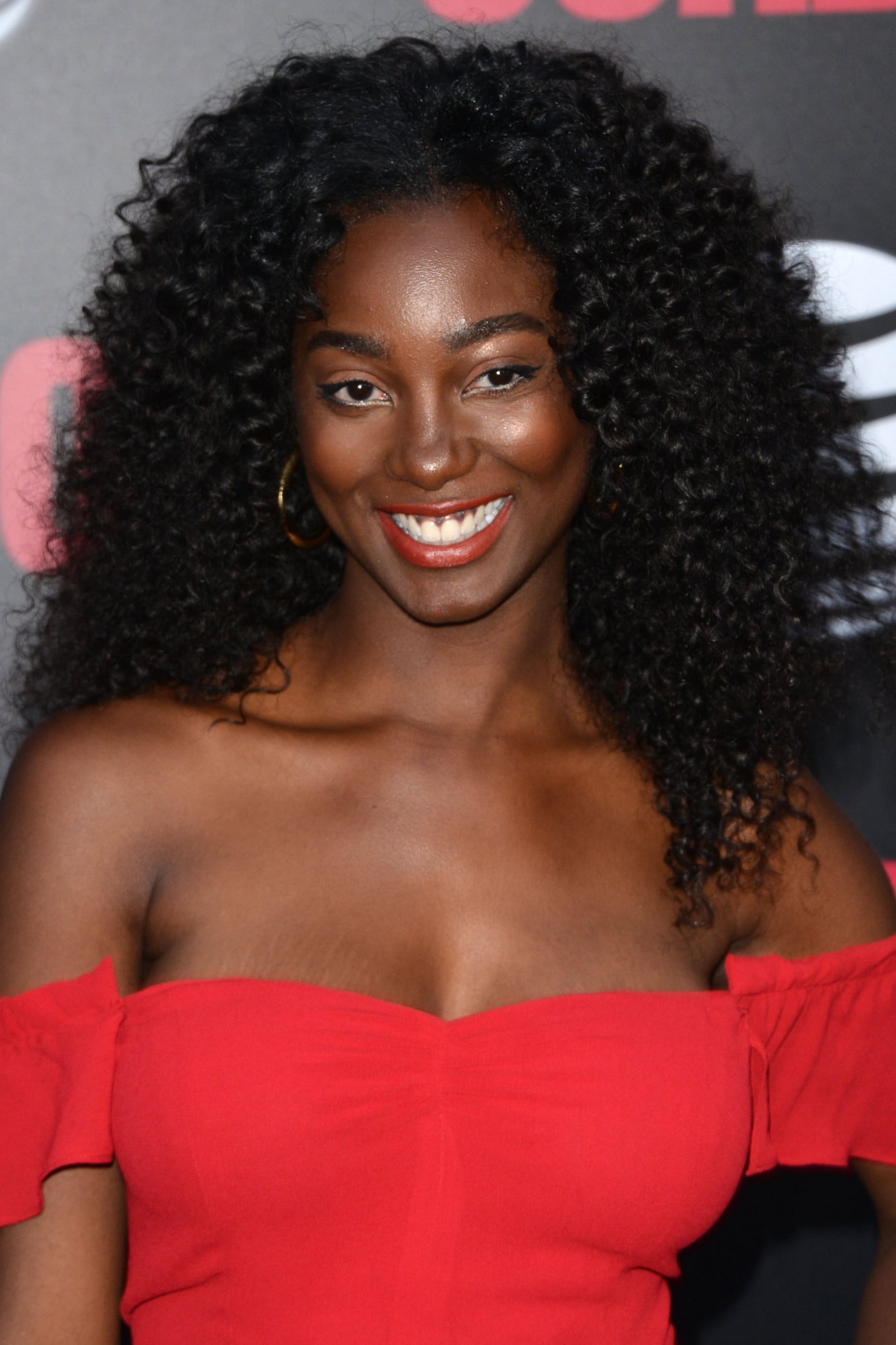 Mouna Traoré Wiki, Biography, Age, Photos, Spouse and more