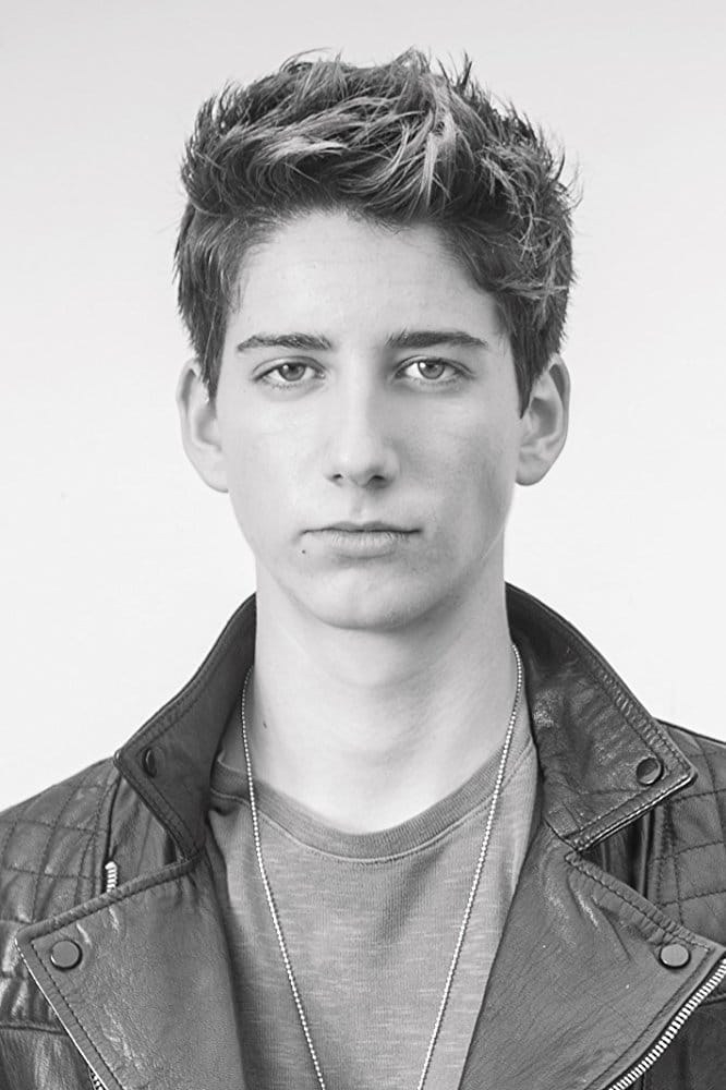 Milo Manheim Wiki, Biography, Age, Gallery, Spouse and more