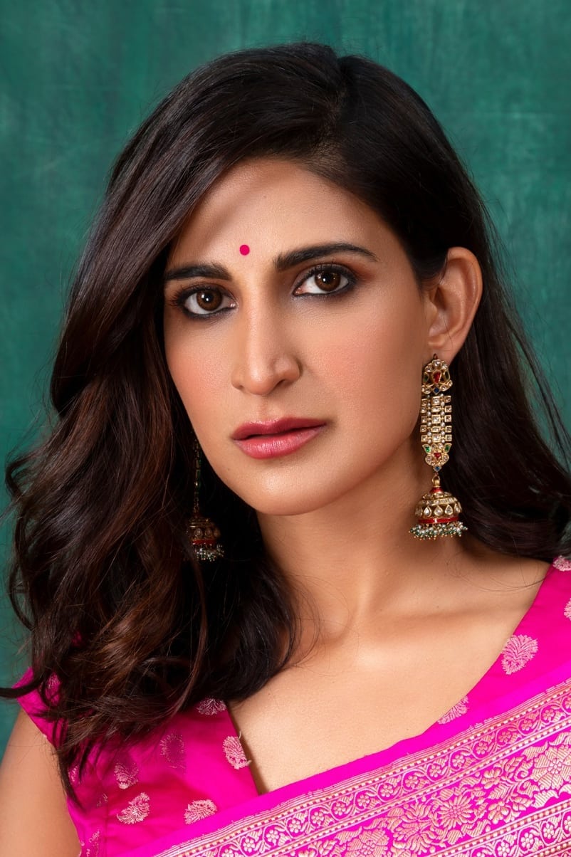 Aahana Kumra Wiki, Biography, Age, Gallery, Spouse and more