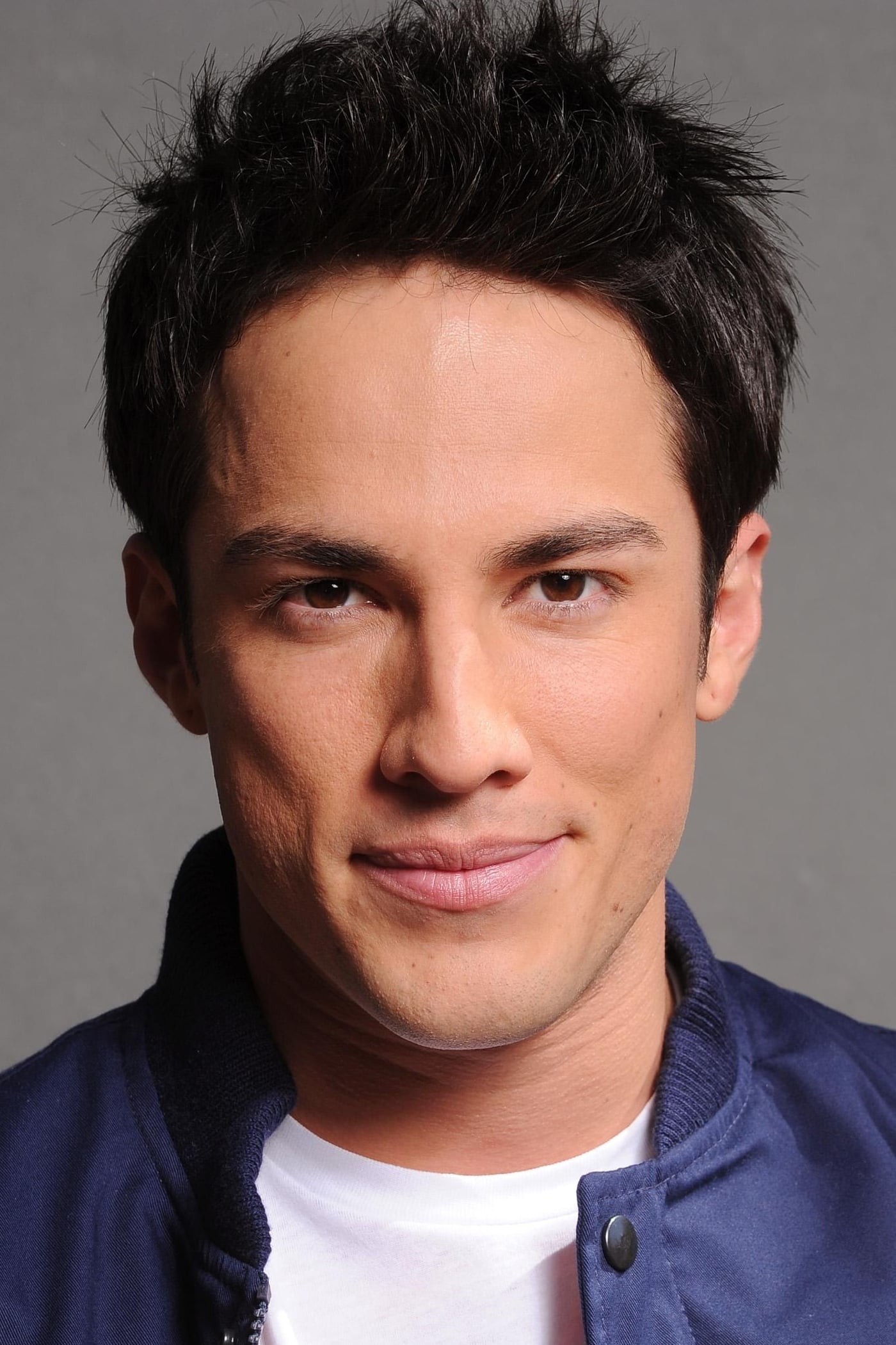 Michael Trevino Wiki, Biography, Age, Gallery, Spouse and more