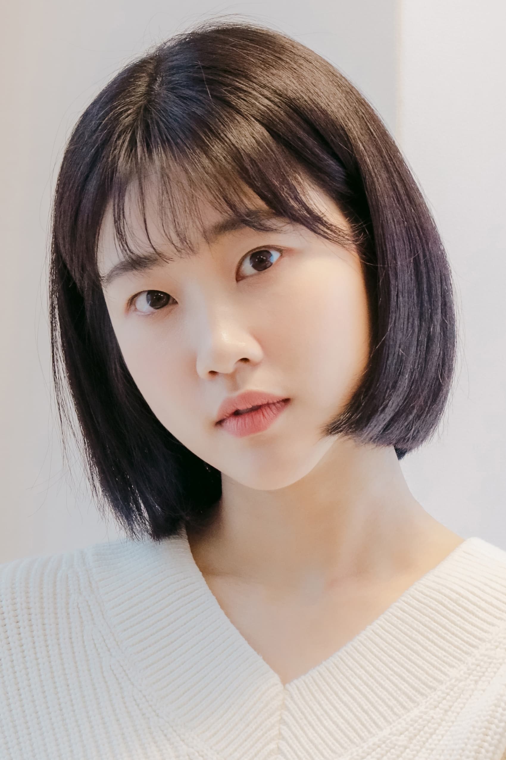 Ha Yoon-kyung Wiki, Biography, Age, Gallery, Spouse and more