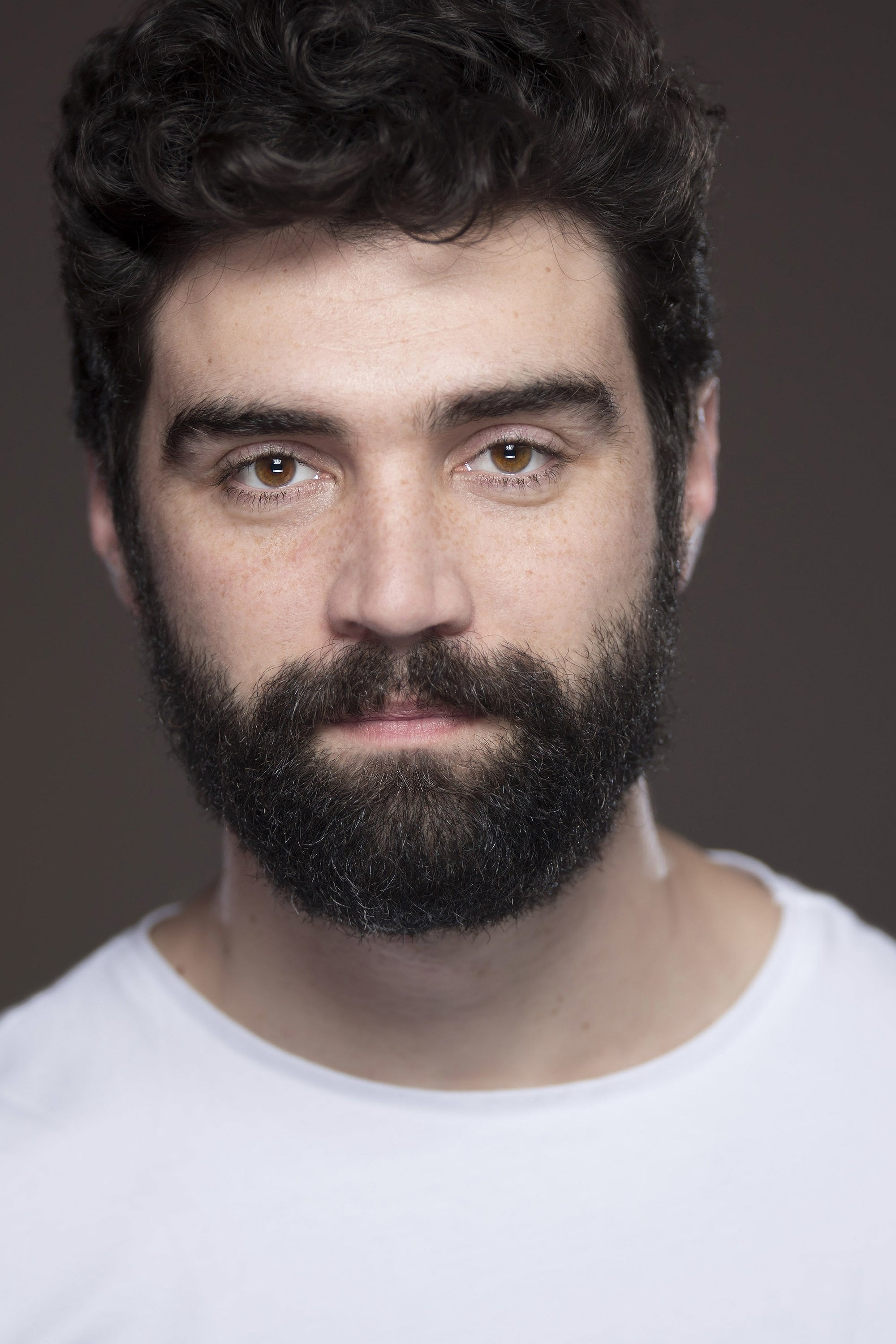 Alec Secăreanu Wiki, Biography, Age, Photos, Spouse and more
