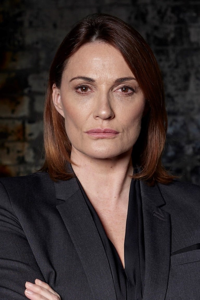 Sarah Parish Wiki, Biography, Age, Gallery, Spouse and more