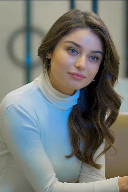 Ayça Ayşin Turan Wiki, Biography, Age, Gallery, Spouse and more