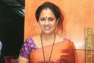 Actress Lakshmi Ramakrishnan Gallery - Gethu Cinema
