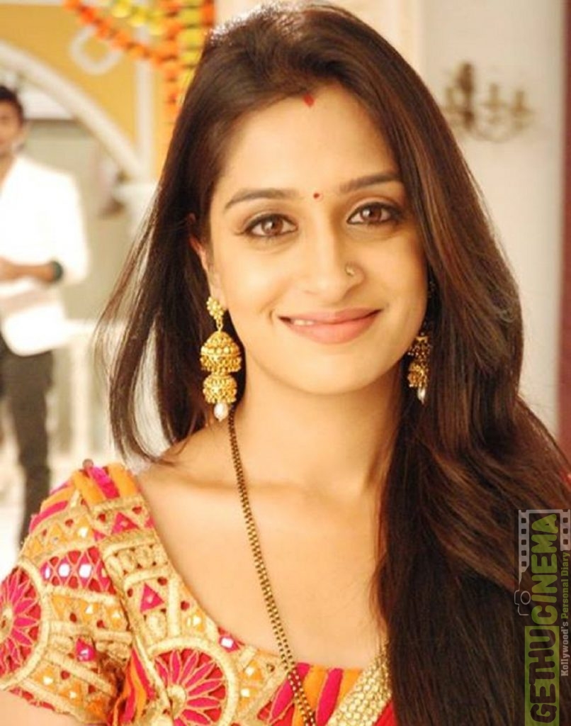 Actress Deepika Samson Gallery - Gethu Cinema