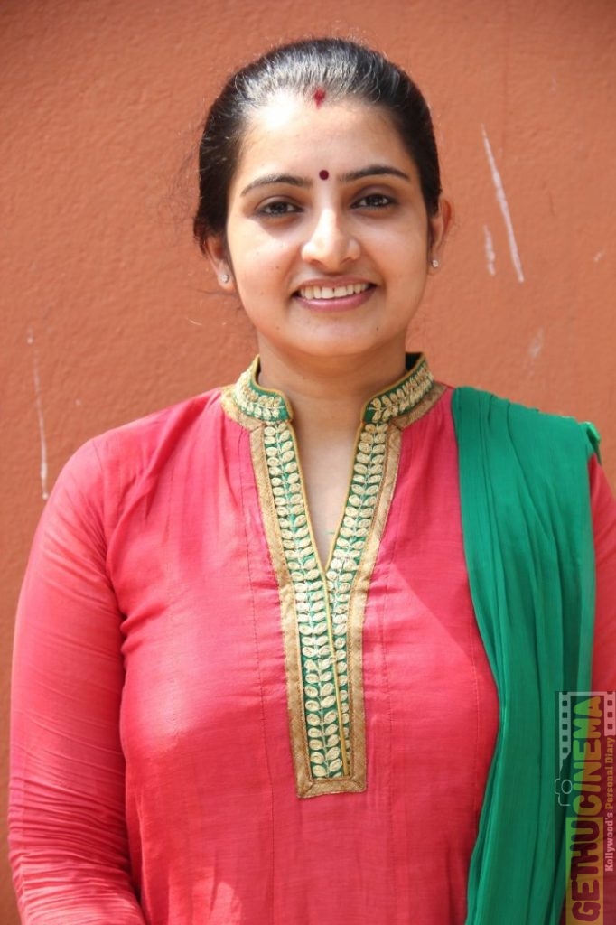 Actress Sujitha Gallery - Gethu Cinema