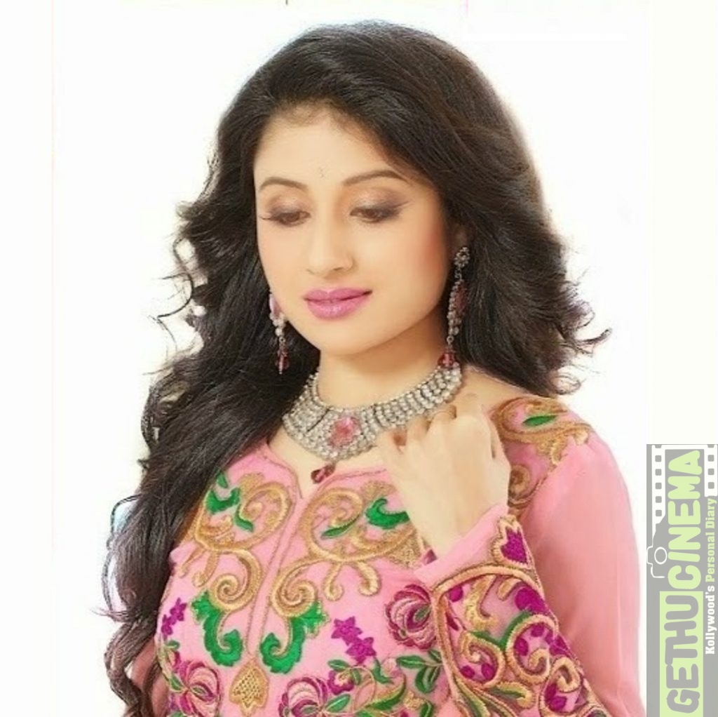 Actress Paridhi Sharma Gallery - Gethu Cinema
