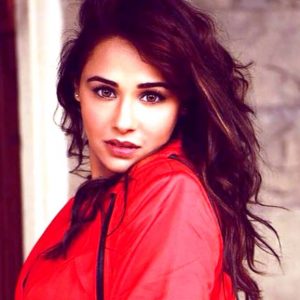 Actress Mandy Takhar Latest Gallery - Gethu Cinema