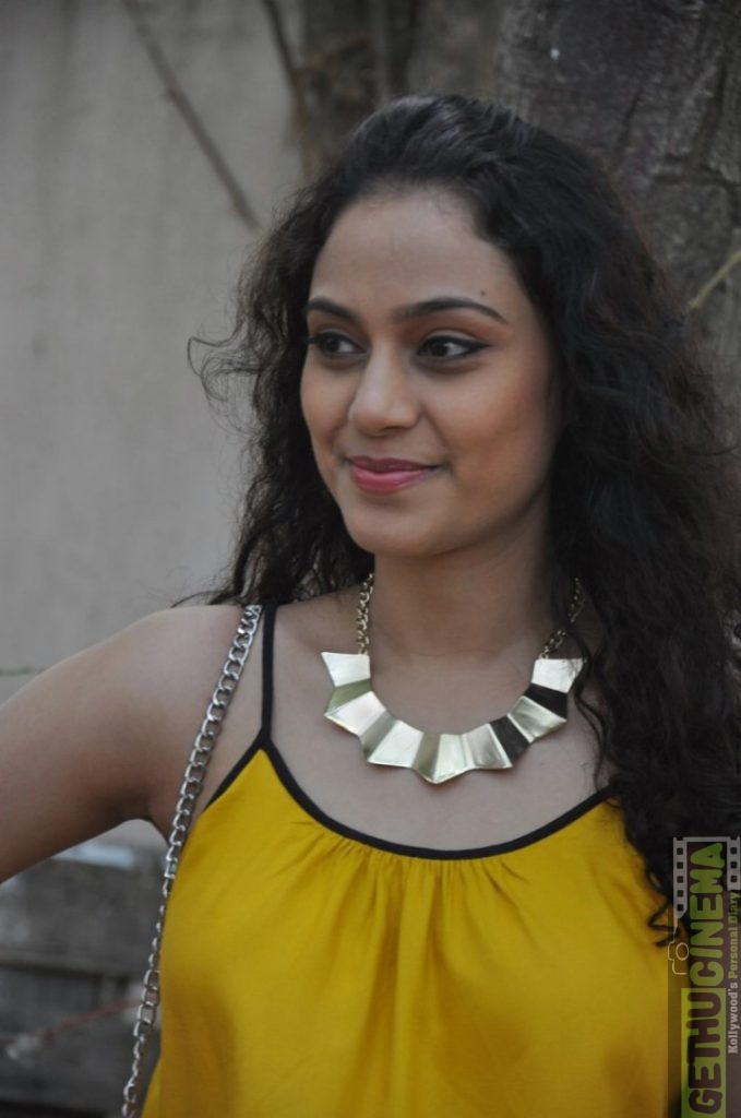 Actress Rupa Manjari gallery | Gethu Cinema