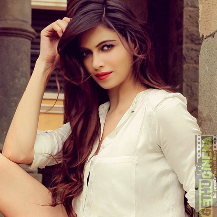 Simran Kaur Mundi (1) | Gethu Cinema