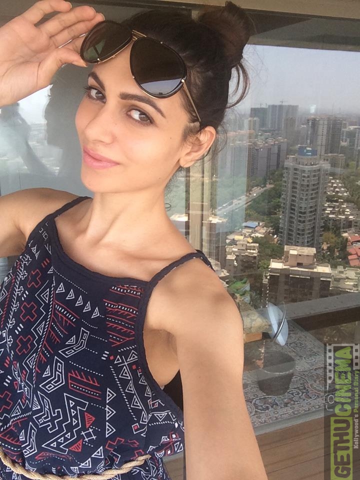 Simran Kaur Mundi (25) | Gethu Cinema